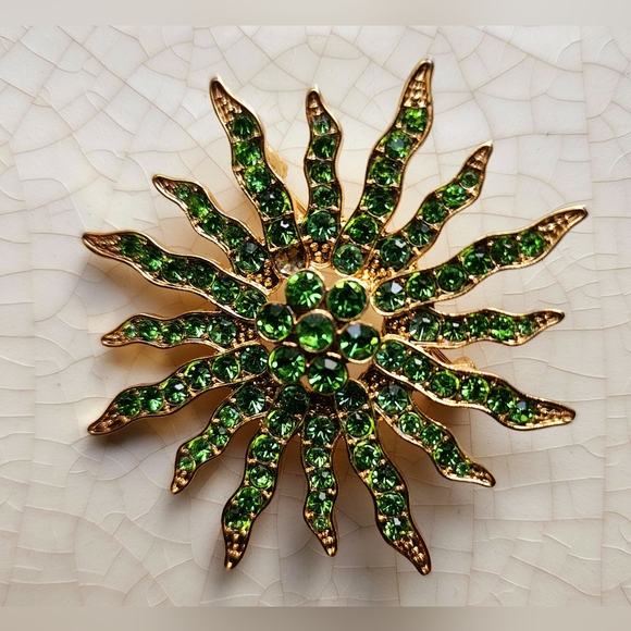 Jewelry | Vintage Starburst Sunray Green Rhinestonegold Brooch Luxury ...